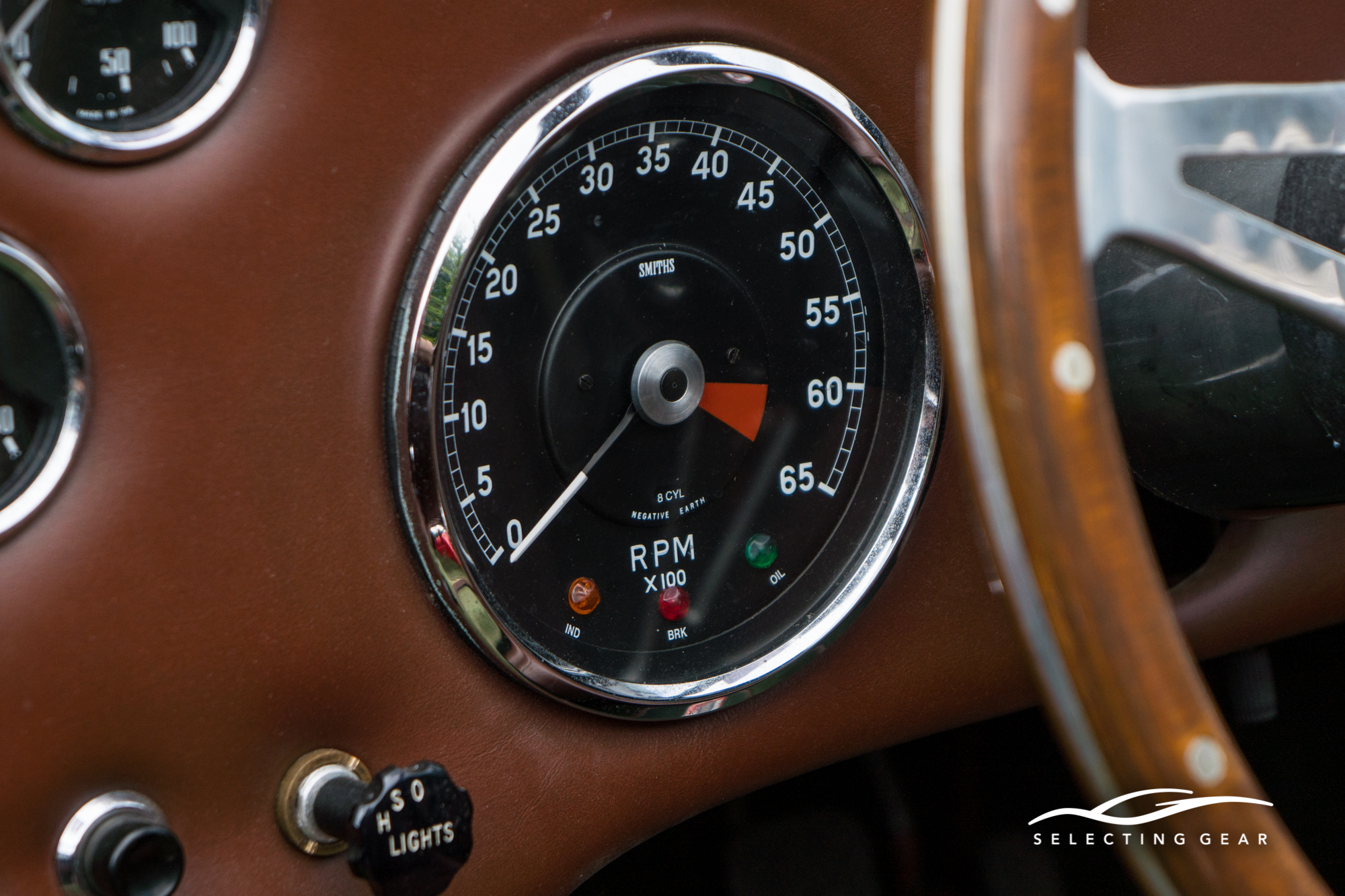 AC Cobra by Unique Autocraft - Selecting Gear