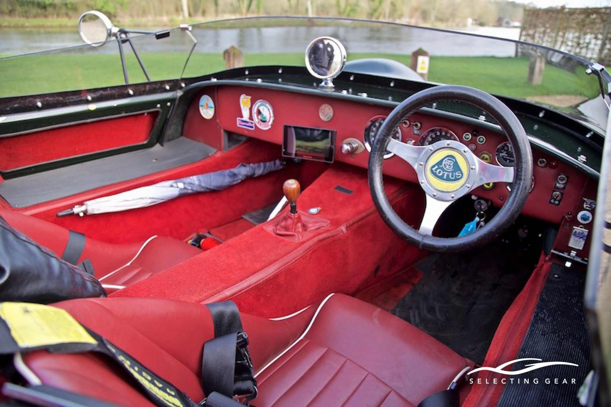 WESTFIELD X1 (LOTUS ELEVEN) - Selecting Gear