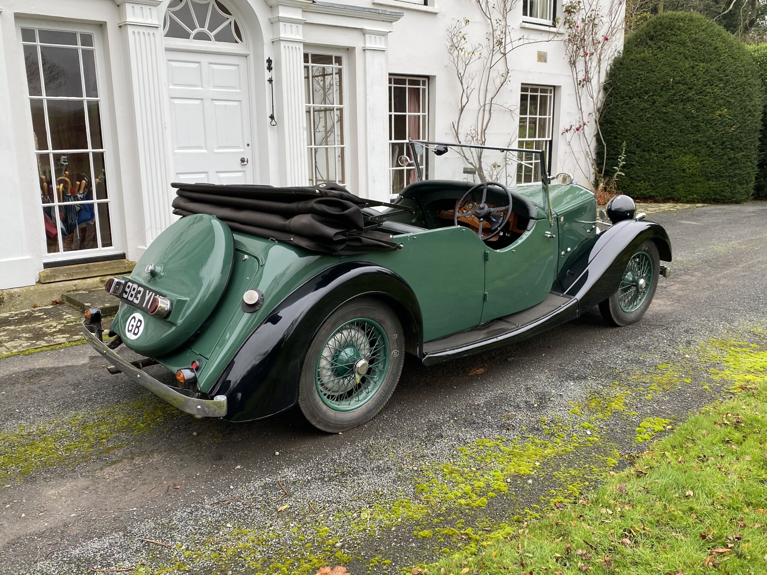 1938 Riley 12/4 TOURER - Selecting Gear