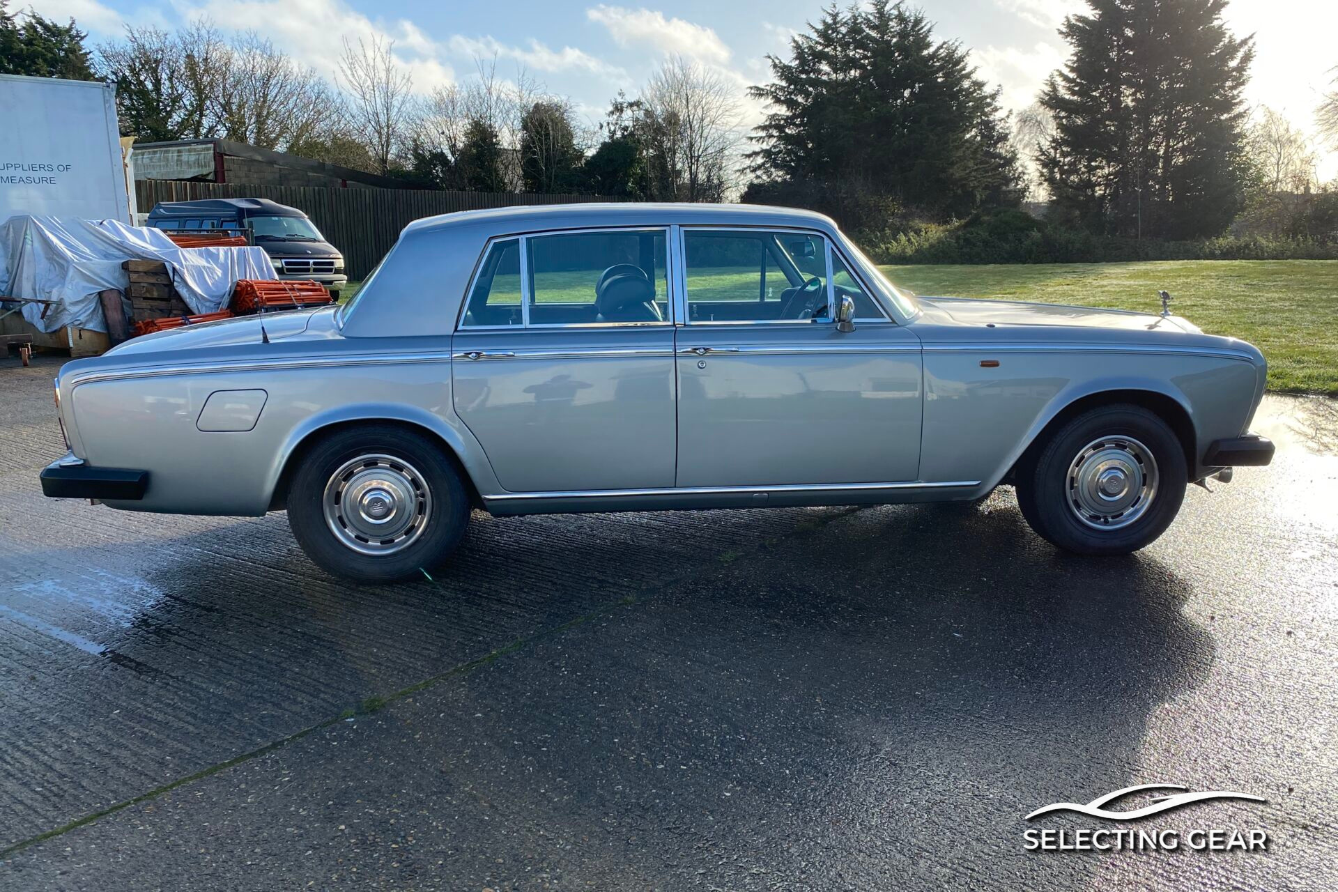 Rolls Royce Silver Shadow II - Selecting Gear